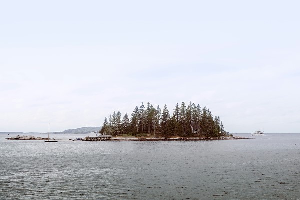 Laura Spence-Ash: Und dahinter das Meer - Roman - Rezension, Schauplatz